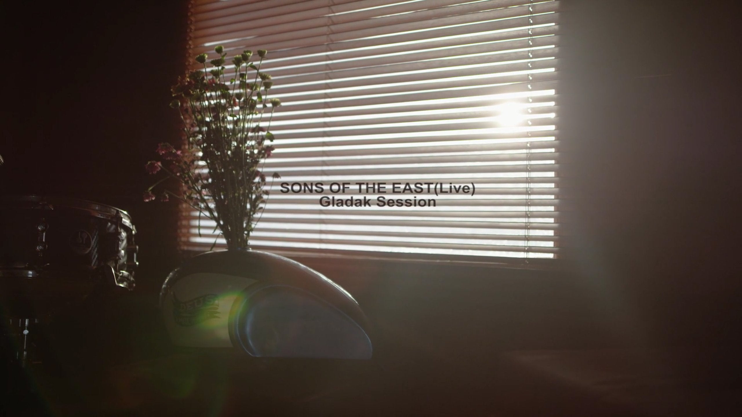 DEUS TEMPLE GLADAK SESSIONS NO.4.1 SONS OF THE EAST – Deus Ex Machina USA