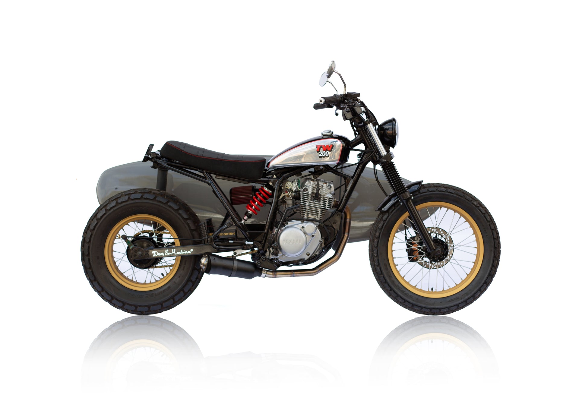 XTW200 – Deus Ex Machina USA