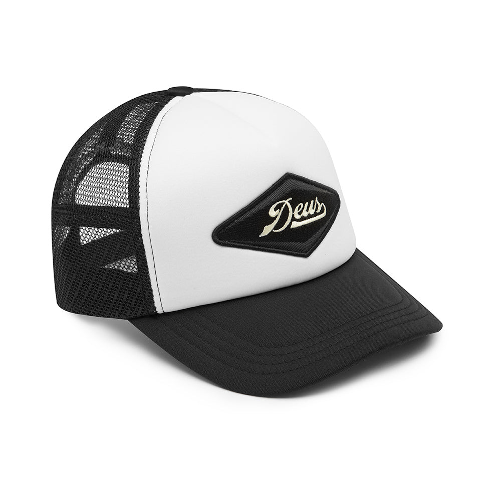 Hats | Deus Ex Machina | Diamond Trucker Hat – Deus Ex Machina USA